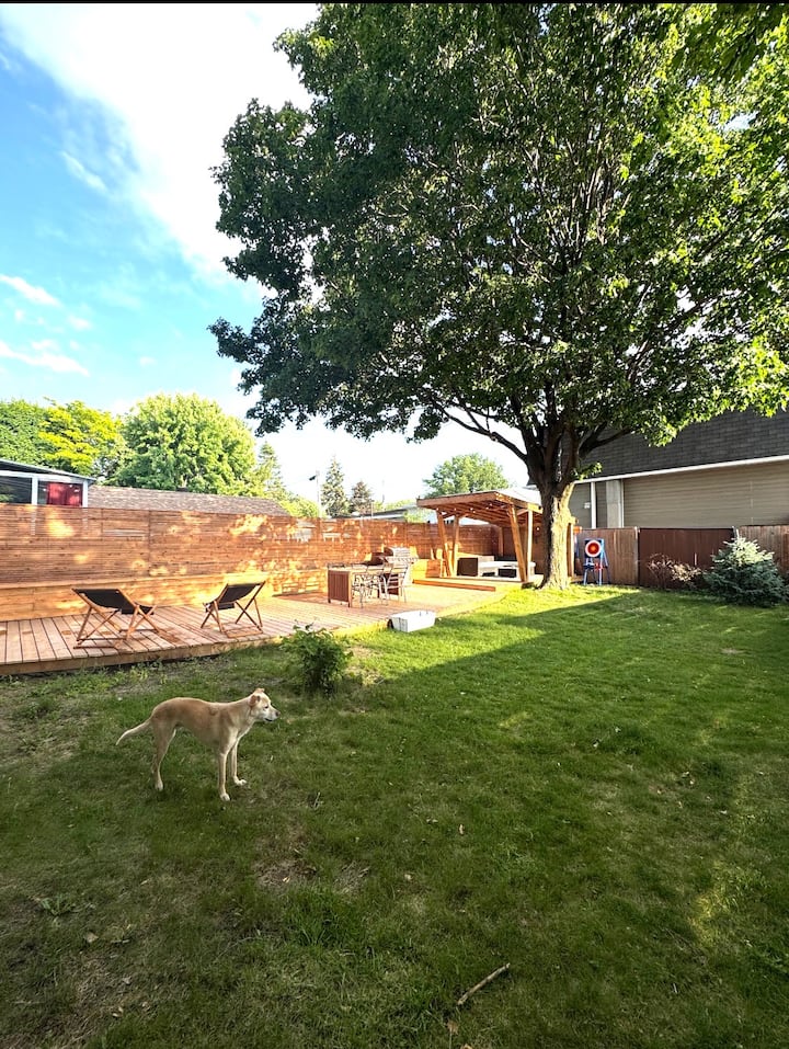 5br Family Home Backyard & Game Room 15mn Downtown - Boucherville