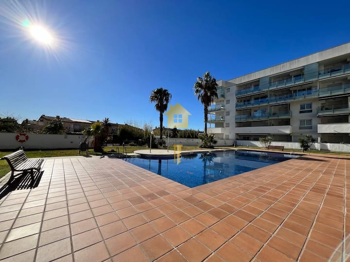 Apartamento En Roses Con Piscina - Roses