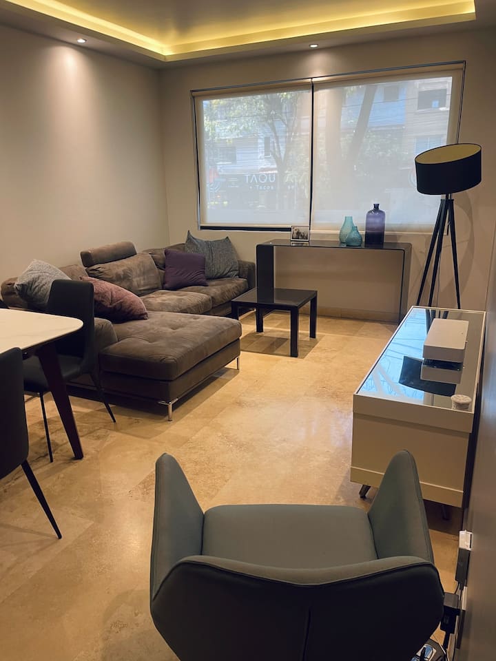 Habitación C/baño Privado. Cerca Del ÁNgel,reforma - Mexico City