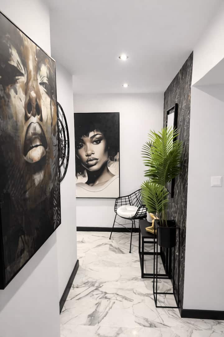 Apartment Leon, Town Centre With Private Garage! - Slovakia