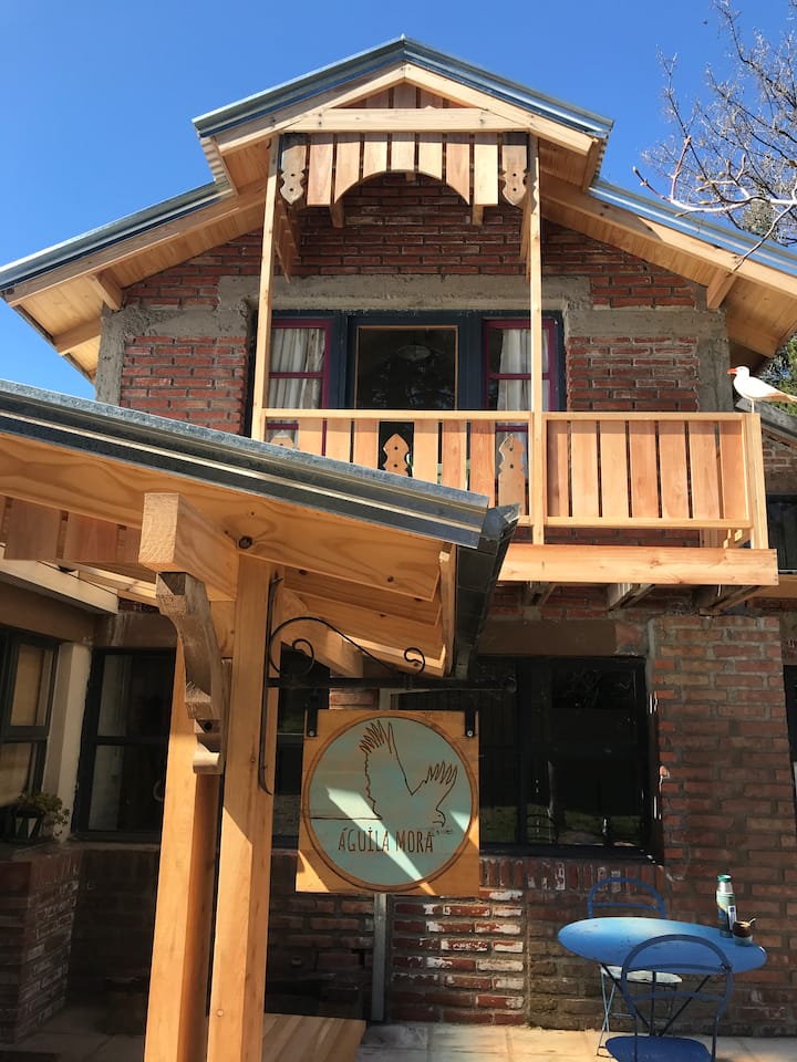 Casa ÁGuila Mora - Esquel