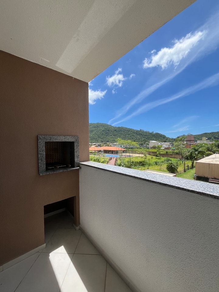 Apê Com Churrasqueira - Ar Cond - 900m Da Praia - Pôrto Belo