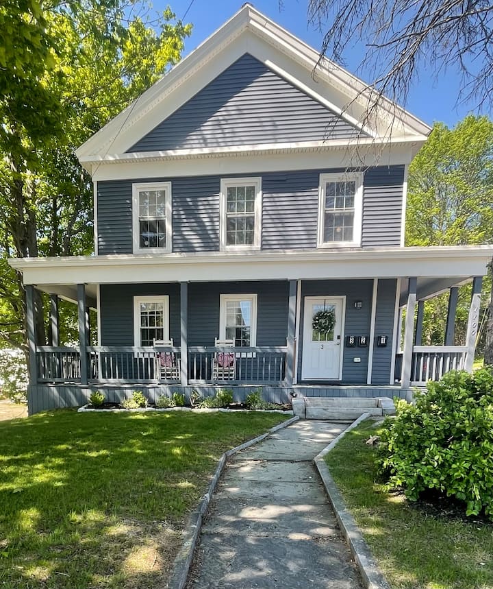 *The New England Nook* Worcester/leicester Line - Worcester, MA