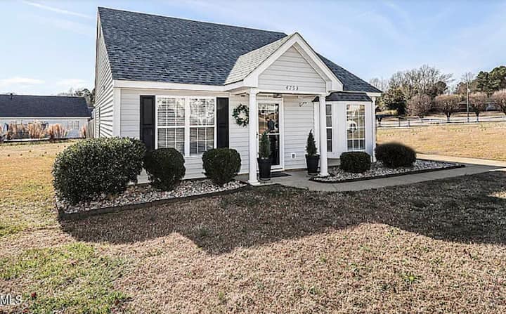 Evermore Cottage - Rocky Mount, NC