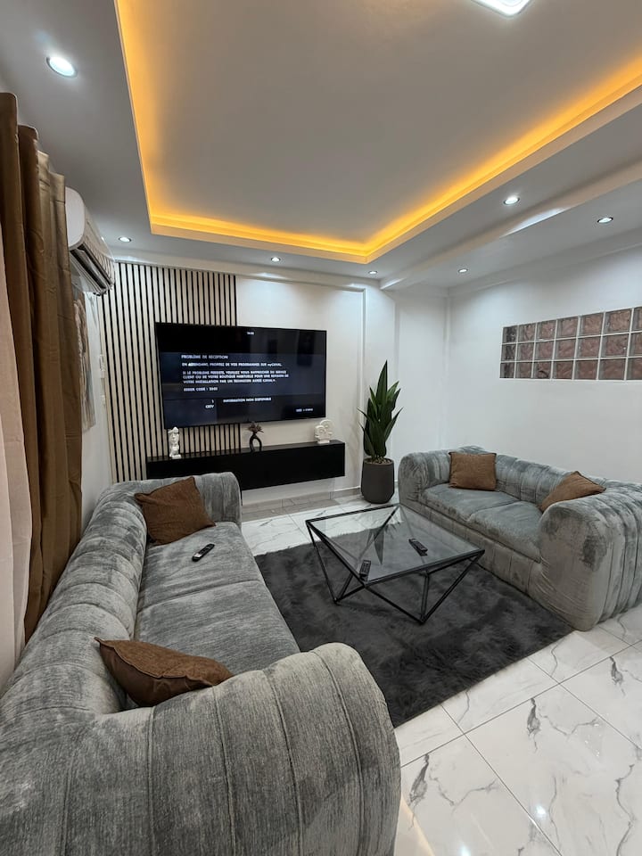 Appartement Meublé 2 Chambres à Bonamoussadi - Douala