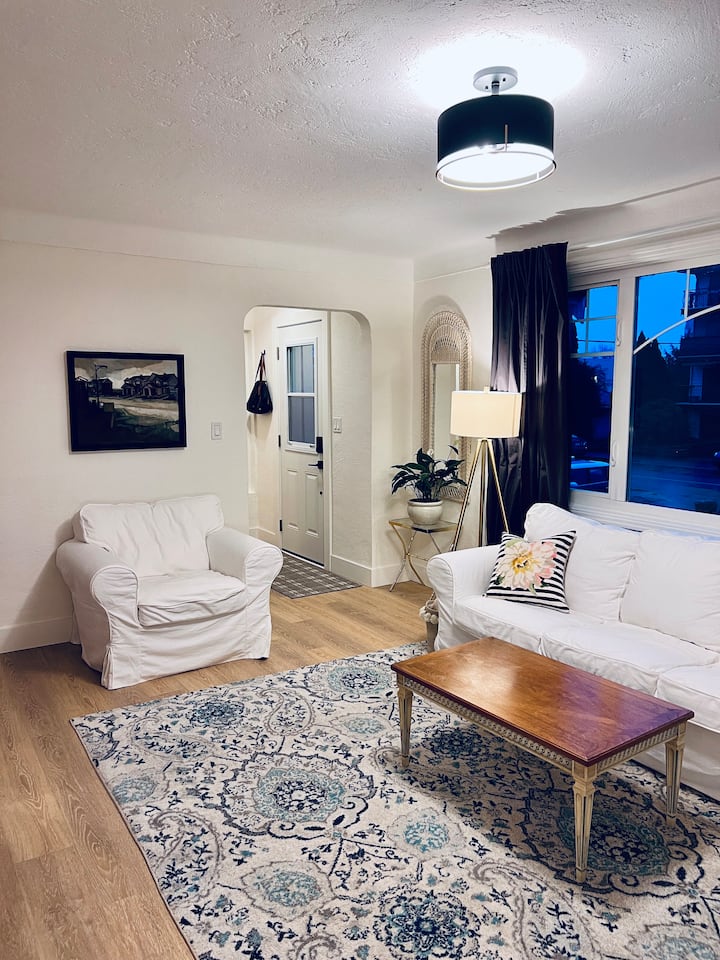 Newly Renovated, Downtown Duncan Home - Duncan