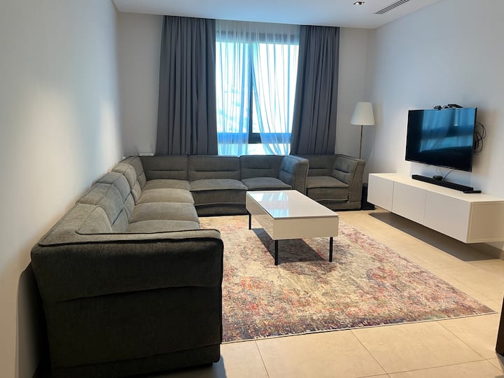 3-bed Apartment In Qurum, Muscat - Mascate