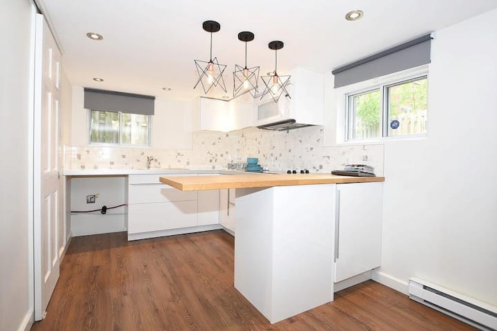 Cozy Space Nearby Cote Vertu - Montreal