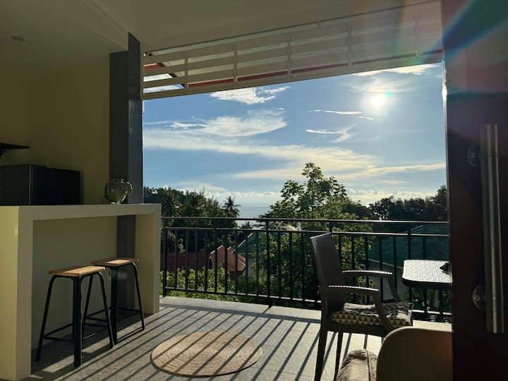 Sunset Lover’s Hut - Ko Pha Ngan