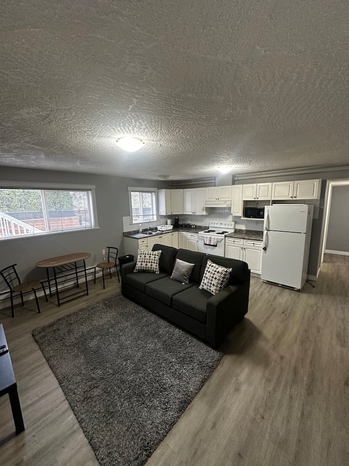 A Little Hideaway - Duncan