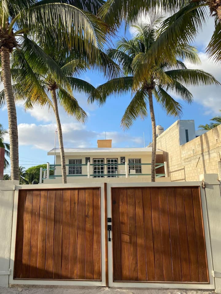 Casa En Segunda Fila Del Mar - Telchac Puerto