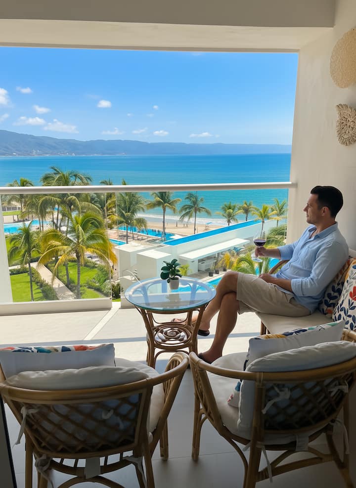 Oceanfront.  Rooftop&garden Pools. Hotel Zone. Gym - Puerto Vallarta