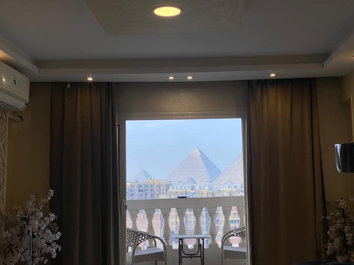Horizon Sky Pyramids View - Giza