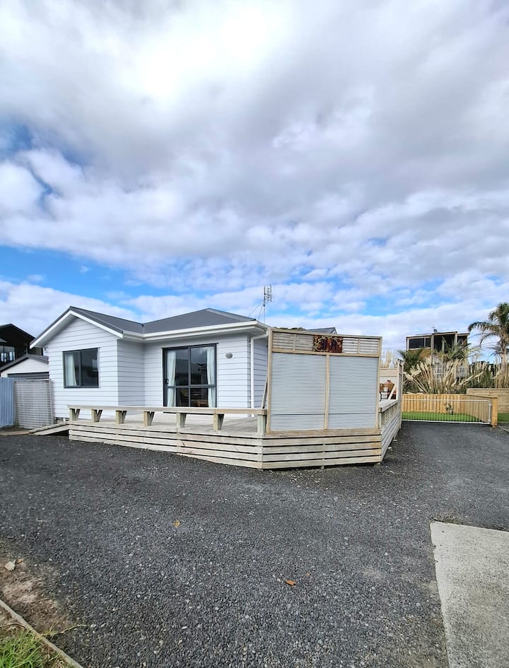 Sand, Waves And Cafè Craves - Waihi