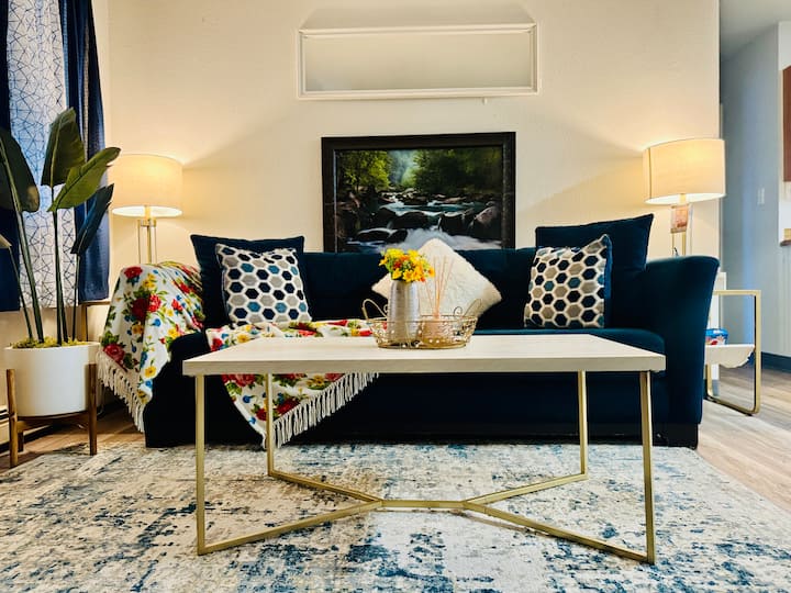 Close To Everything You Need Unit B - Fairbanks, AK