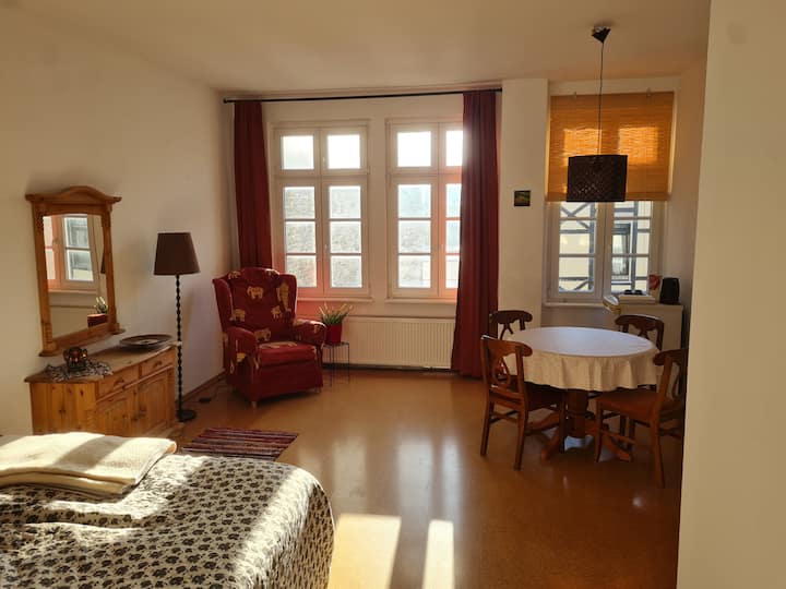 Cozy Central Spandau Loft Room - Berlino