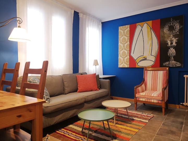 Precioso Apartamento Clásico - Madrid