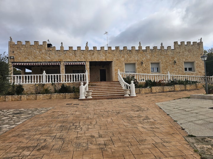 Ven Hasta Con 12 Personas Más A Cerca De Burgos - Atapuerca