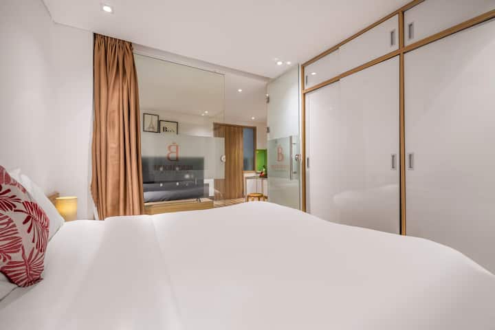 1 Bed, 1f, 150m My Khe Beach, Cheap, Center City - Da Nang