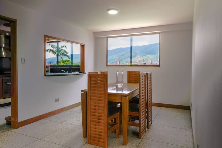 Amplio Apartamento De 180 Metros - Caracas