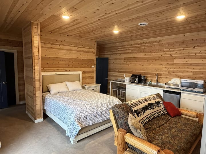 Studio W Mini-kitchen + Futon @ Whitetail Estates - Bear Head Lake State Park, Ely
