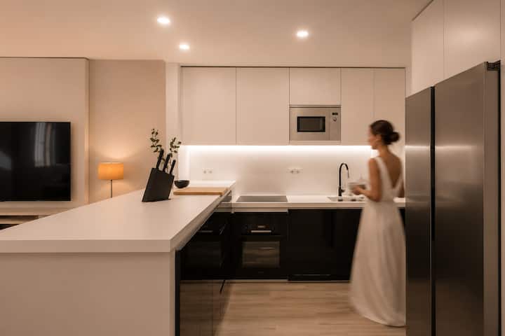 Manuel Hildalgo | Marbella Townhouse Pool Retreat - 馬貝拉