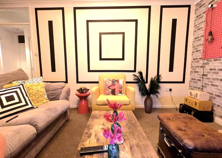 Cozy Stay By Kingsholm Rugby Stadium Gloucester - Gloucester, UK