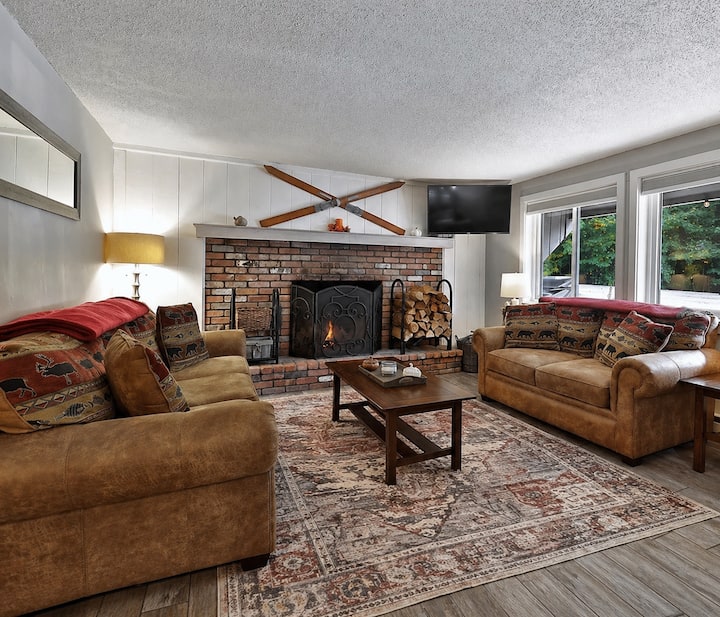 5 Min To Killington Resort With Cozy Fireplace - Killington, VT