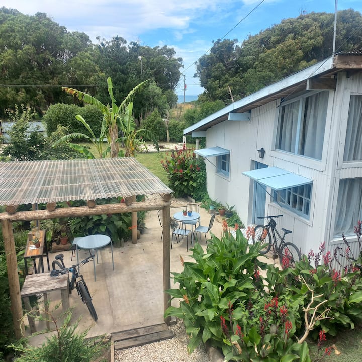 Casa Ecológica Frente Al Mar - Argentina