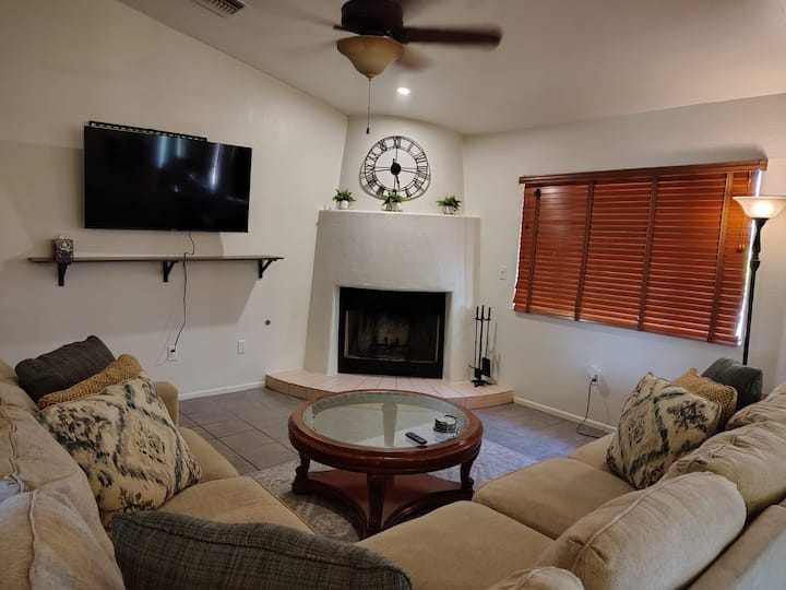 Relax & Unwind/cozy Home+rv Parking Available - Marana, AZ