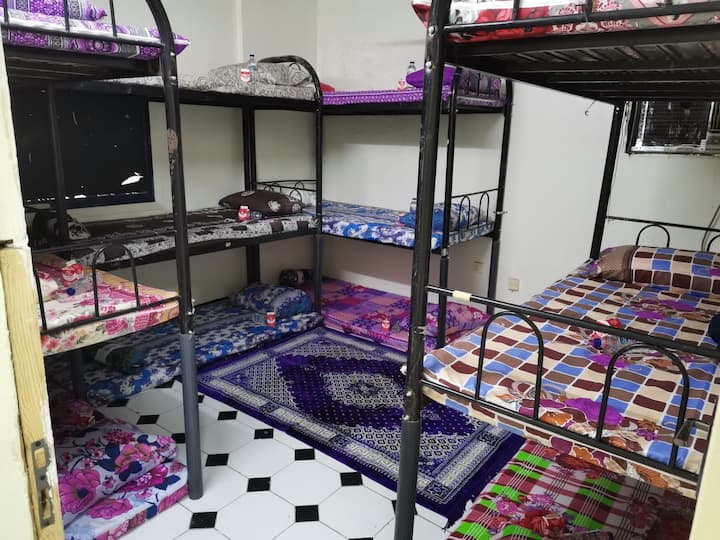 Bed With Breakfast - Sharjah