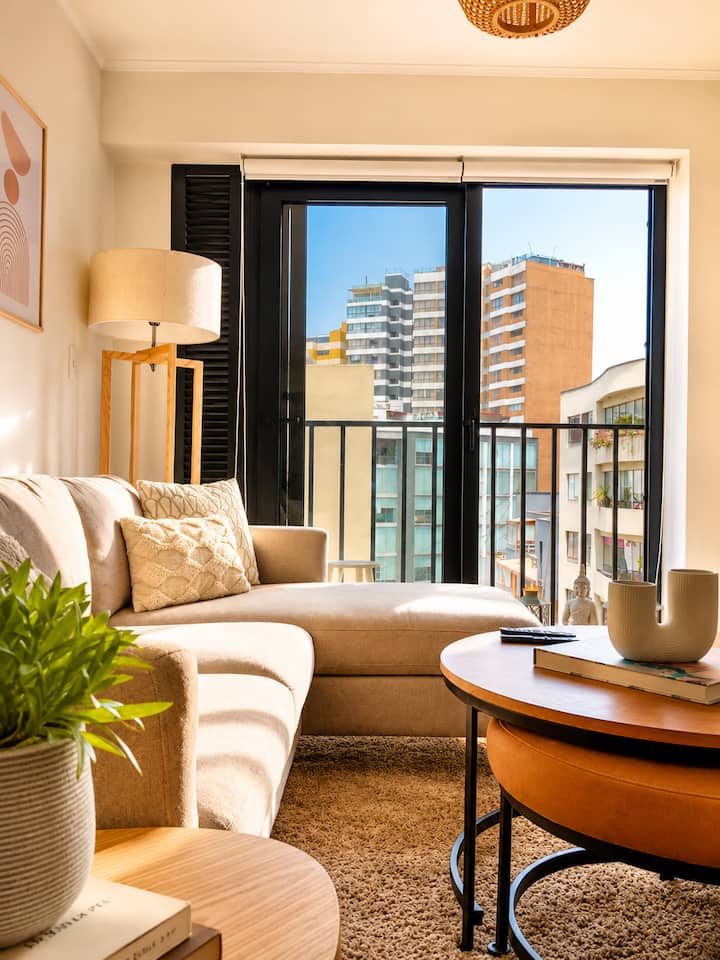 Modern 3br In Miraflores | Rooftop Pool & Balcony - Peru