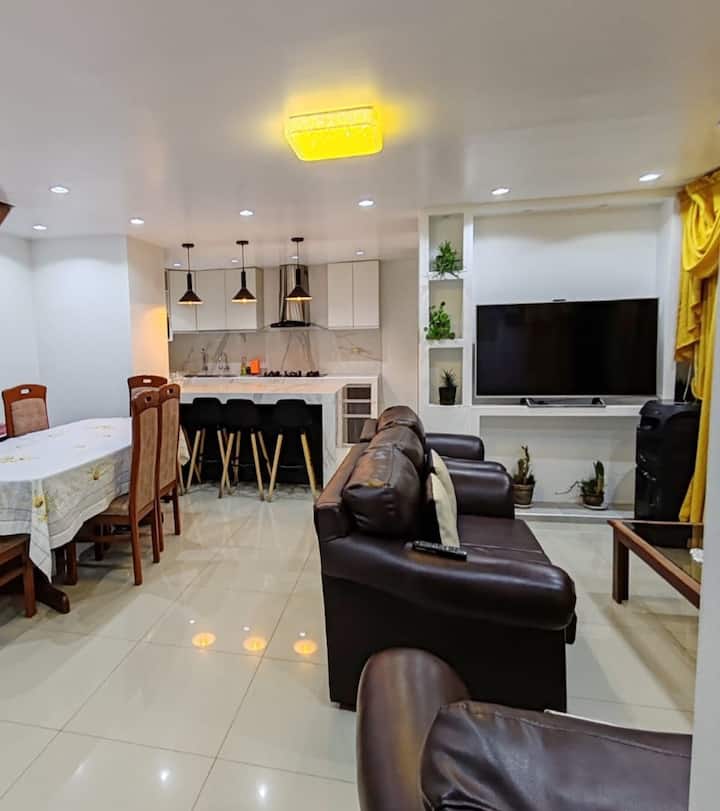 Depart. Céntrico 4 Habitaciones 4 Camas 6 Person. - Ayacucho