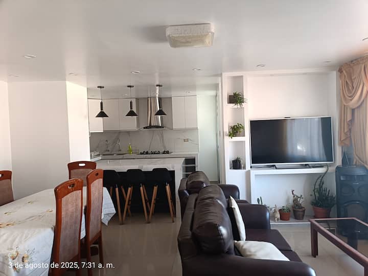 Depart. Céntrico 4 Habitaciones 4 Camas 6 Personas - Ayacucho