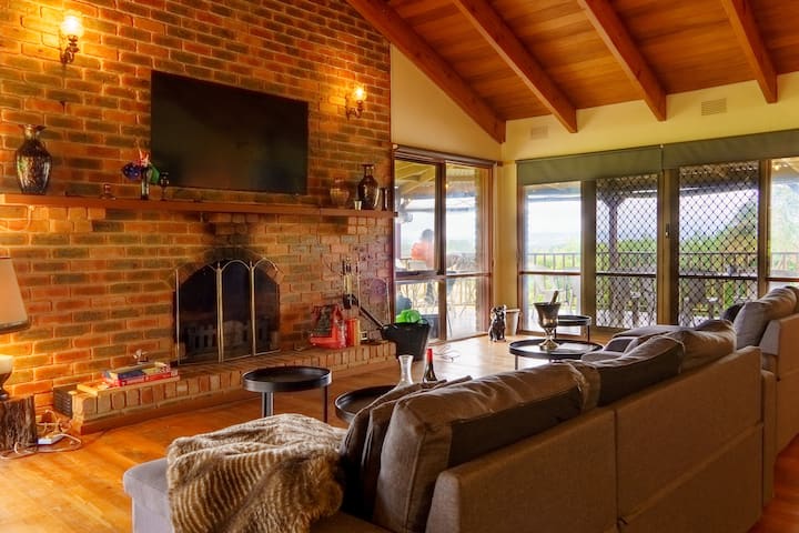 Classic Farmhouse Vineyard Yarra Valley - Yarra Glen