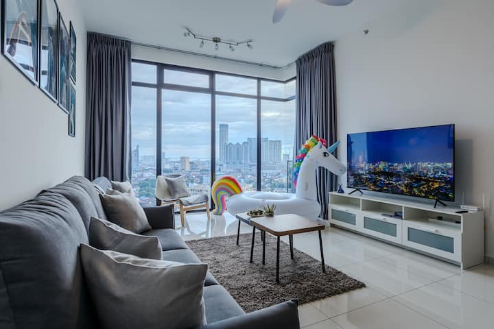 Sky Condo With Infinity Pool - Pulau Pinang