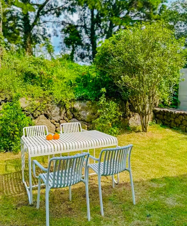 애월휴빌리지 
(신축독채)
#1,2층(복층)#빔프#시골#넓은앞마당#바베큐#보드게임 - Jeju-si