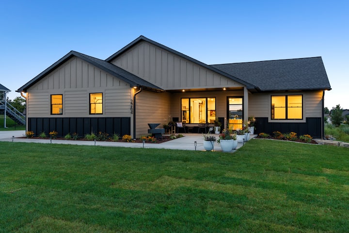 Lucky 13 • Lake Hills Luxury - Lake Elmo State Park, Billings