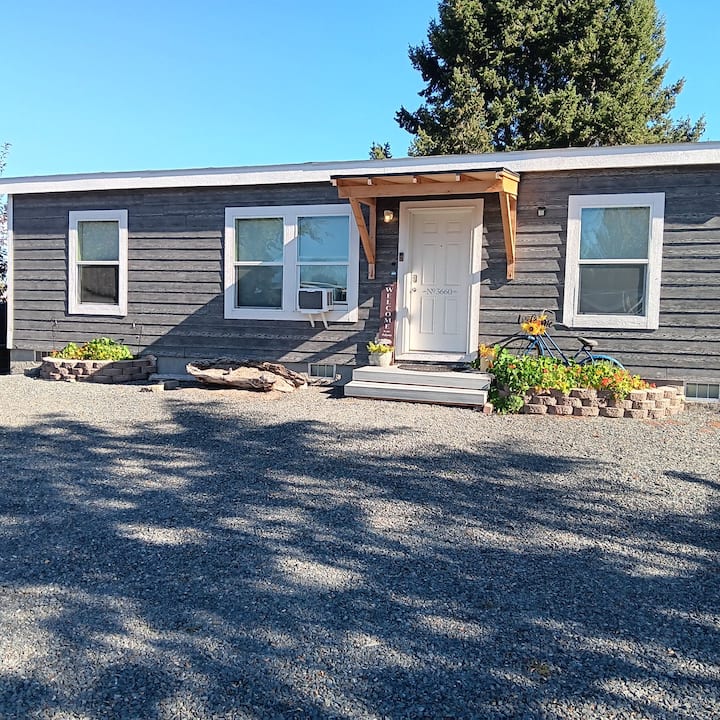 Sea Captain's Cove - Baker City, OR