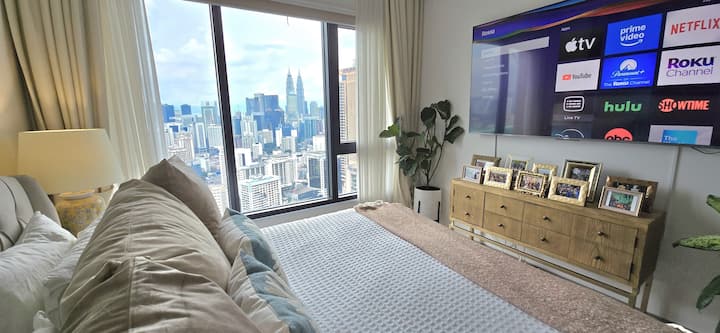 Luxury 2br Suite Panoramic Kl Views Gorgeous Pools - Kuala Lumpur
