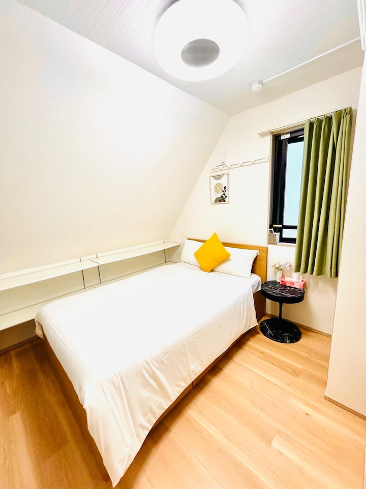 新宿怡家旅馆301房-限时超大优惠/直达新宿核心商圈/双轨交汇站口/站口1分钟/独立空间齐全设施 - Shinjuku