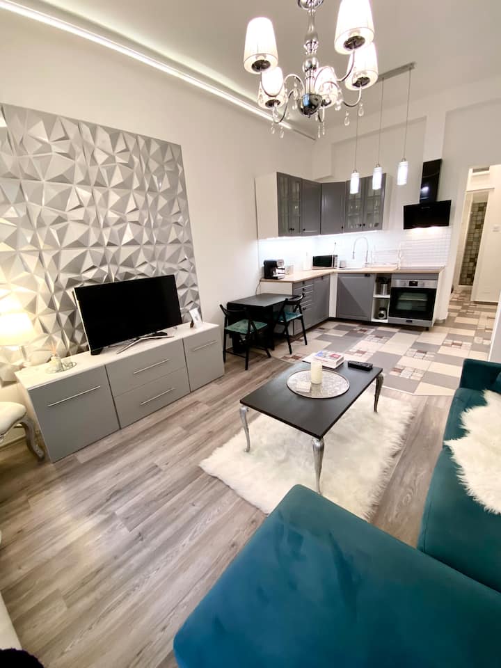 Swalow’s Nest Apartment - Budapest