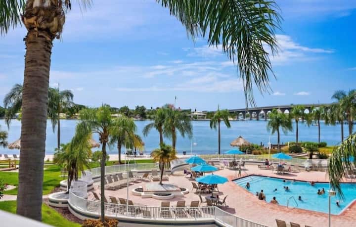 Waterfront Resort - St. Petersburg, FL