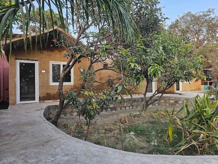 Farm Cottage - By River Ganges - Haridwar