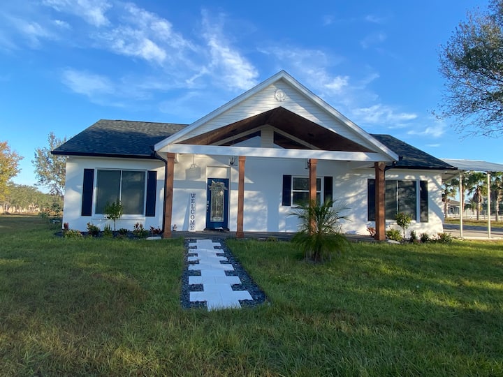 Frogmore Cottage - San Antonio, FL