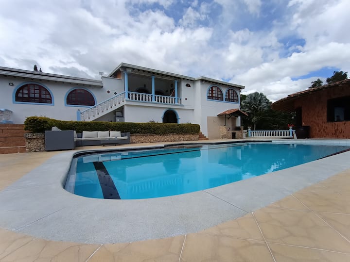 Casa Finca A Solo 35 Minutos De Poblado - Copacabana