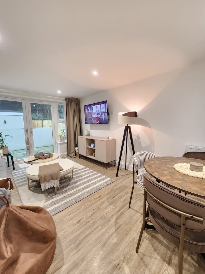 Seashell Retreat-new Built Flat Close To Sea - Bournemouth