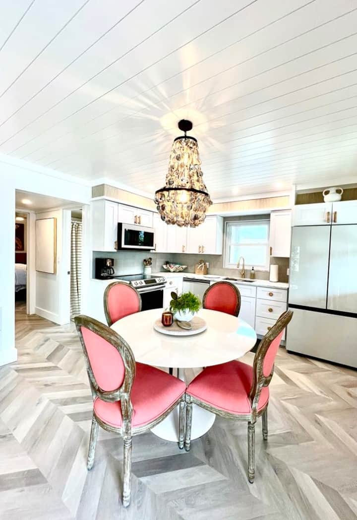 Casa Torre 1 - 2 Bedroom 2 Bathroom - Manasota Key, FL