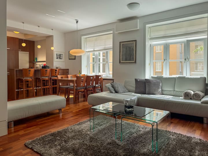 Apartment 29 Old Town, 2 Bathrooms A/c Quiet 86 M² - Bratislava