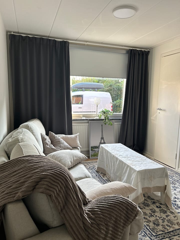 Modern Apartment - Järfälla